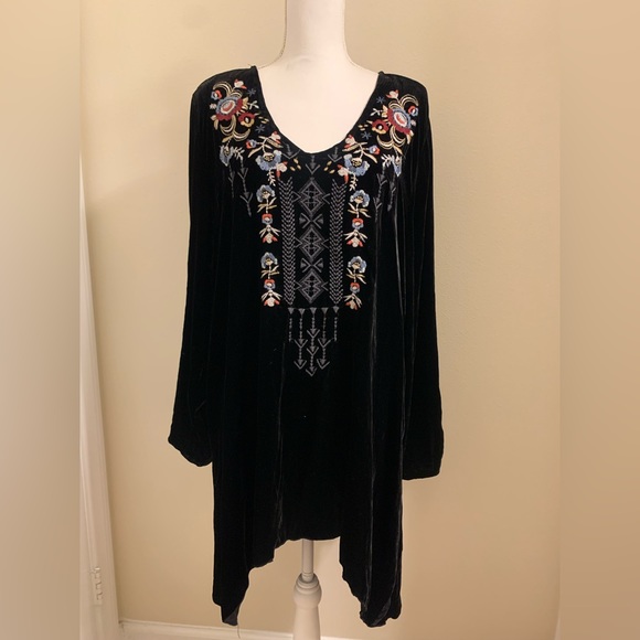 Johnny Was | Tops | Johnny Was Floral Embroiderd Velvet Boho Tunic ...